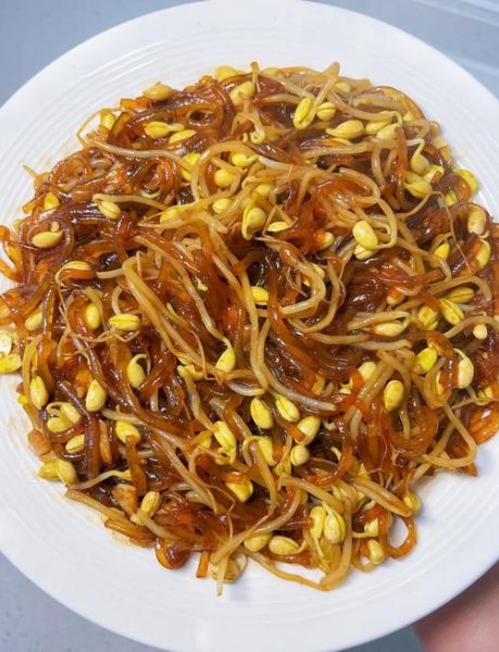 黄豆芽炒粉条怎么炒好吃_黄豆芽炒粉条的家常做法-第1张图片-山城妙识 黄豆芽炒粉条怎么炒好吃_黄豆芽炒粉条的家常做法-第1张图片-山城妙识