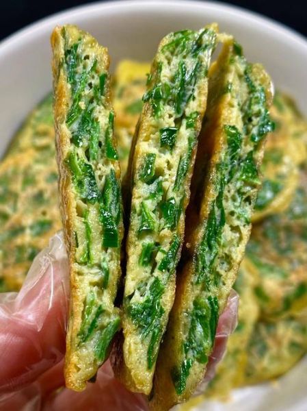 韭菜饼怎么做_韭菜饼的做法大全图解-第2张图片-山城妙识 韭菜饼怎么做_韭菜饼的做法大全图解-第2张图片-山城妙识