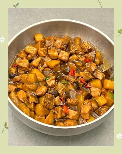 香菇土豆炖鸡怎么做_香菇土豆炖鸡需要焯水吗-第2张图片-山城妙识 香菇土豆炖鸡怎么做_香菇土豆炖鸡需要焯水吗-第2张图片-山城妙识