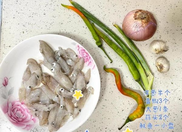 青椒炒鱿鱼须怎么做_青椒炒鱿鱼须焯水吗-第2张图片-山城妙识 青椒炒鱿鱼须怎么做_青椒炒鱿鱼须焯水吗-第2张图片-山城妙识