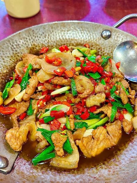 湘菜家常菜做法_湖南小炒肉怎么做-第1张图片-山城妙识