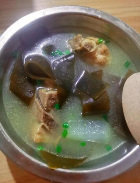 海带炖排骨汤的做法_海带排骨汤怎么做好喝-第2张图片-山城妙识