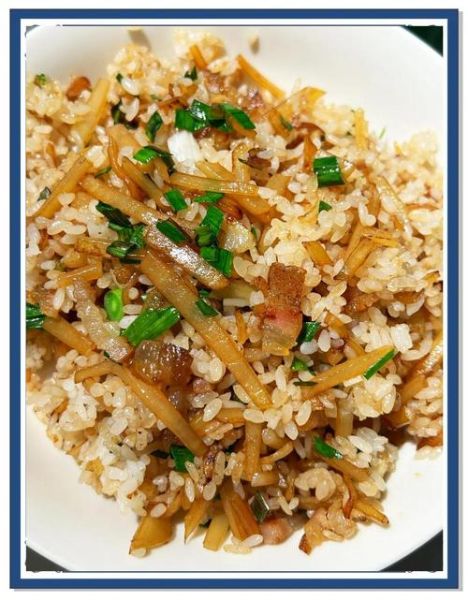 腊肉炒饭怎么做_腊肉炒饭做法窍门-第1张图片-山城妙识