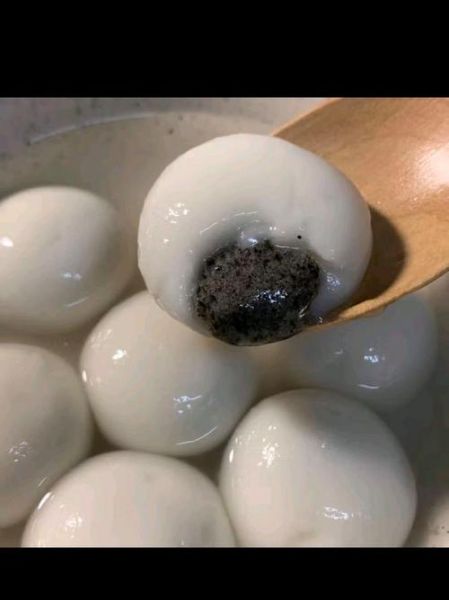 黑芝麻汤圆的功效与作用_黑芝麻汤圆吃了会上火吗-第1张图片-山城妙识