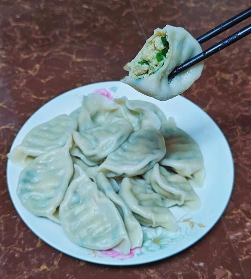 鲅鱼饺子馅用什么蔬菜_韭菜还是芹菜-第3张图片-山城妙识