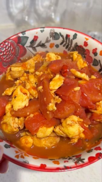 番茄鸡蛋蛋炒饭怎么做_蛋炒饭先炒蛋还是先炒饭-第1张图片-山城妙识