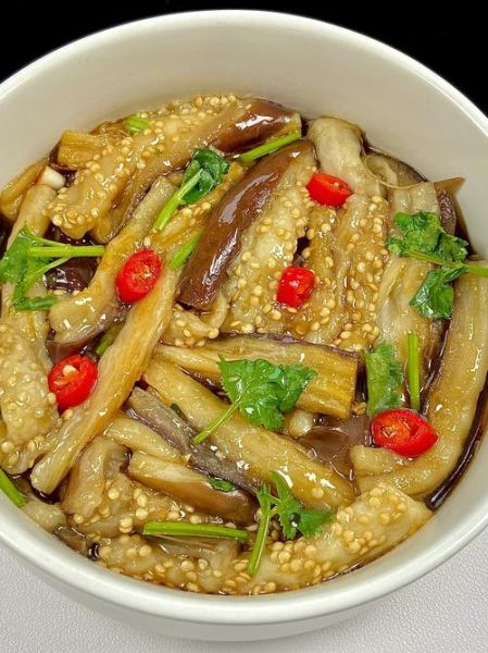 蒜拌茄子怎么做才正宗_正宗蒜拌茄子需要蒸多久-第1张图片-山城妙识