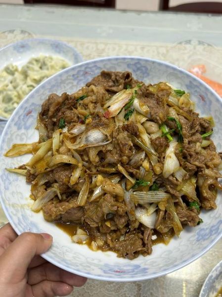 羊肉炒什么菜好吃_羊肉炒什么配菜最香-第1张图片-山城妙识