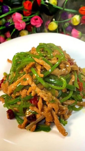 青椒炒肉丝热量是多少_减肥能吃吗-第2张图片-山城妙识