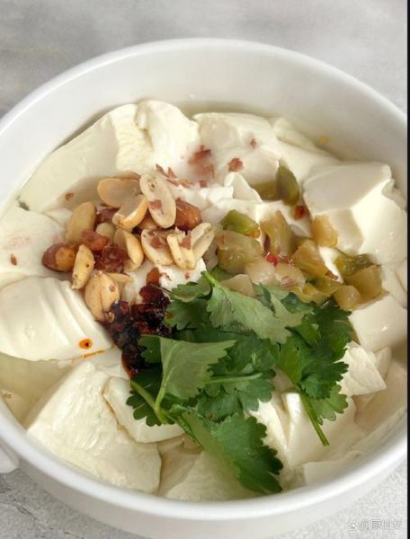 豆腐花的作用与功效_豆腐花能减肥吗-第3张图片-山城妙识