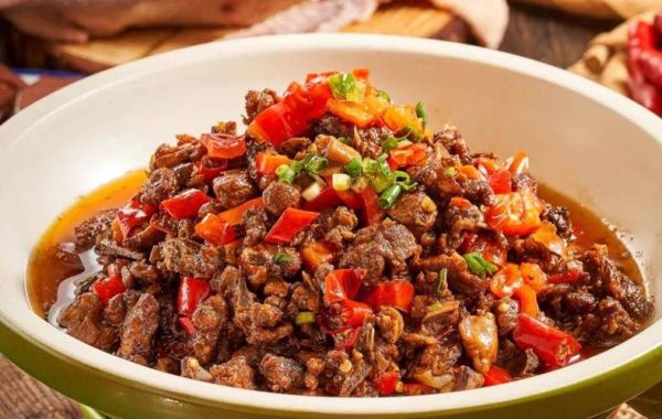 辣炒野鸡怎么做_野鸡去腥技巧-第1张图片-山城妙识