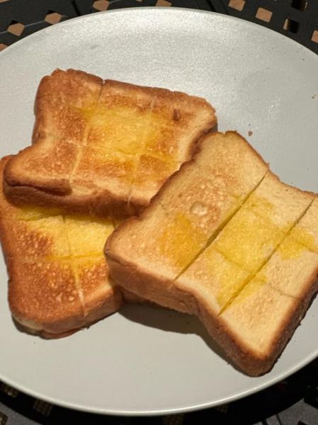 面包片为什么要烤一下_烤面包片有什么好处-第2张图片-山城妙识