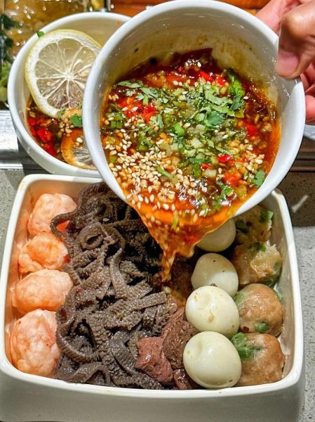 海底捞2人点餐怎么搭配_海底捞2人套餐多少钱-第1张图片-山城妙识