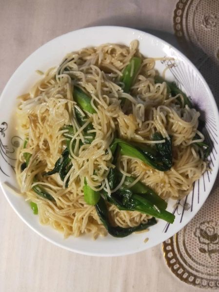 青菜炒面怎么做_青菜炒面家常做法-第3张图片-山城妙识
