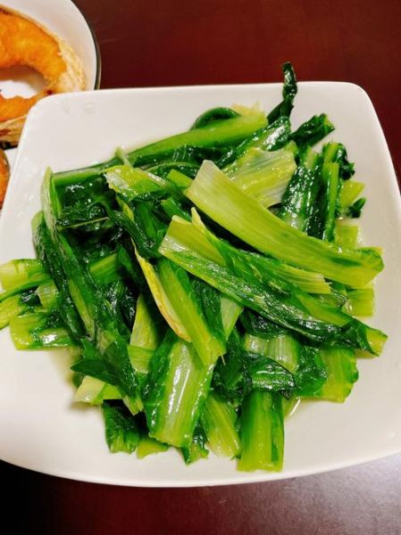 肉炒油麦菜怎么做_油麦菜炒肉家常做法-第1张图片-山城妙识