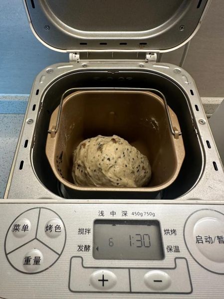 面包机做面包的详细步骤_面包机做面包常见问题-第3张图片-山城妙识