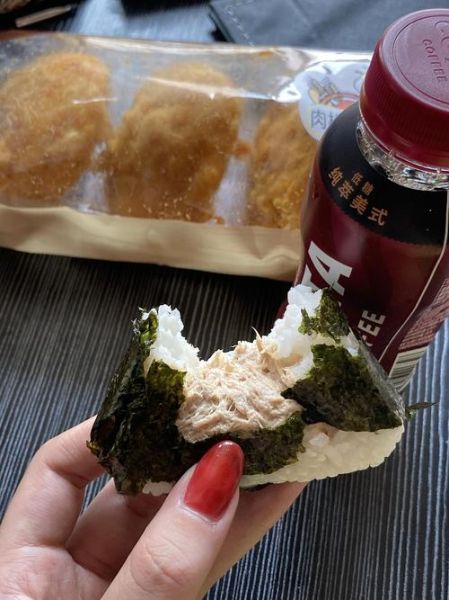 金枪鱼饭团用什么酱_金枪鱼饭团酱汁推荐-第3张图片-山城妙识