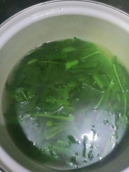 莴笋汤怎么做_莴笋汤需要焯水吗-第1张图片-山城妙识
