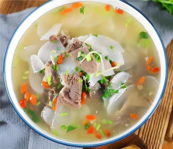 萝卜粉丝羊肉汤怎么做_羊肉汤去膻味技巧-第3张图片-山城妙识