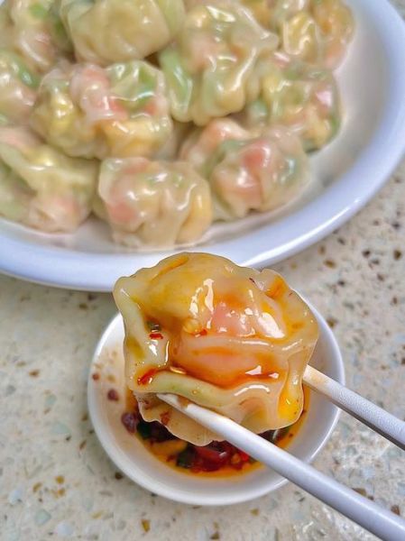 虾仁饺子怎么调馅才弹牙_虾仁饺子家常做法-第3张图片-山城妙识 虾仁饺子怎么调馅才弹牙_虾仁饺子家常做法-第3张图片-山城妙识