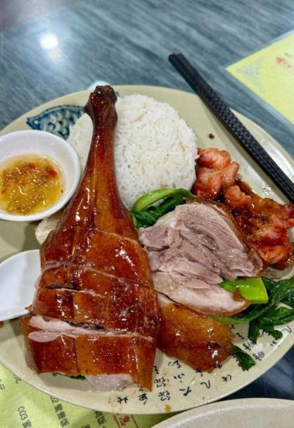 烧鹅腿饭多少钱_烧鹅腿饭热量高吗-第2张图片-山城妙识