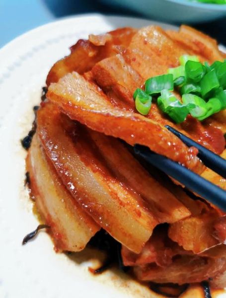 东北扣肉的家常做法_怎么做不腻又入味-第1张图片-山城妙识