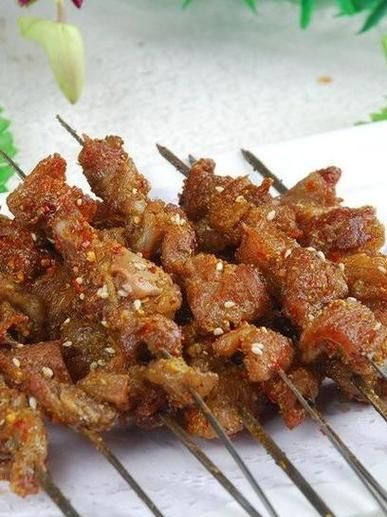 猪肉串怎么腌制特别嫩_嫩而不柴的秘诀-第1张图片-山城妙识