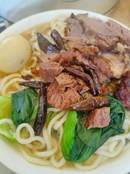 正宗牛肉板面怎么做_家庭版详细步骤-第2张图片-山城妙识