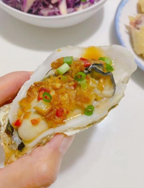 蒜蓉生蚝怎么做才鲜嫩_蒜蓉生蚝去腥技巧-第1张图片-山城妙识