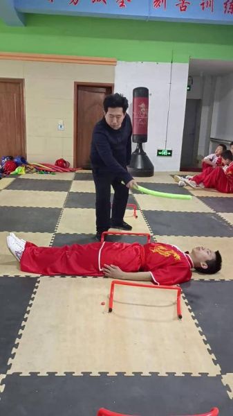 鲤鱼打挺怎么练最快_鲤鱼打挺速成技巧-第2张图片-山城妙识