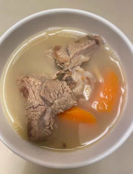 胡萝卜炖羊肉怎么炖_胡萝卜炖羊肉的做法-第1张图片-山城妙识