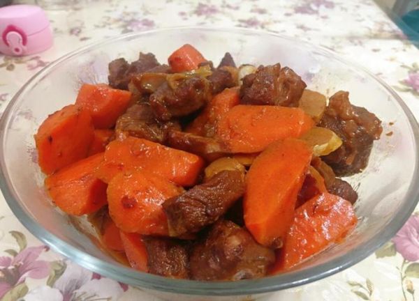 胡萝卜炖羊肉怎么炖_胡萝卜炖羊肉的做法-第3张图片-山城妙识