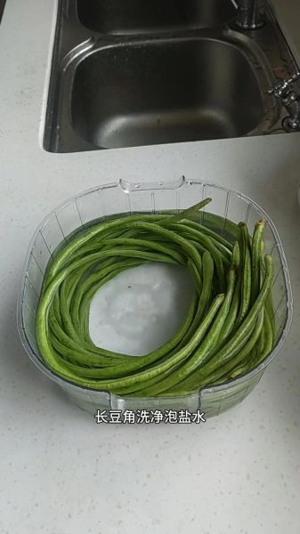 豇豆饼怎么做好吃_豇豆饼家常做法步骤-第1张图片-山城妙识
