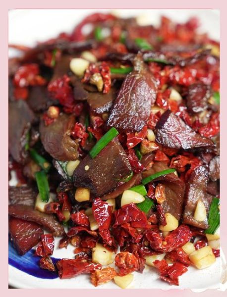 腊牛肉怎么做好吃_腊牛肉的家常做法-第1张图片-山城妙识