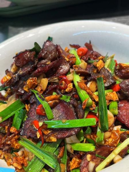 腊牛肉怎么做好吃_腊牛肉的家常做法-第3张图片-山城妙识