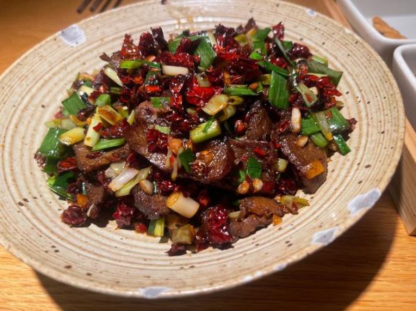 腊牛肉怎么做好吃_腊牛肉的家常做法-第2张图片-山城妙识