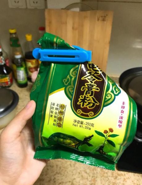 龟苓膏粉和水的比例是多少_怎么调才成功-第2张图片-山城妙识