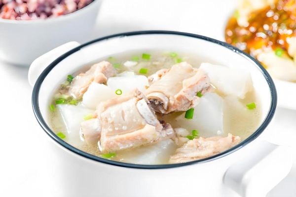 萝卜排骨汤最正宗的做法_萝卜排骨汤怎么炖才白-第1张图片-山城妙识
