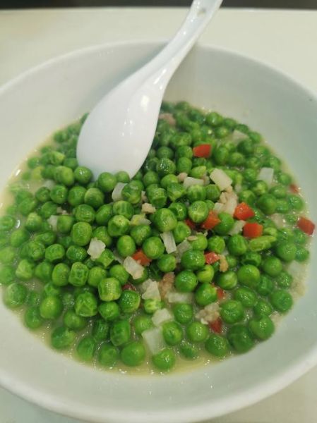 青豌豆怎么做好吃又简单_青豌豆的家常做法-第1张图片-山城妙识