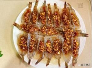 虾和粉丝一起蒸的做法_虾蒸粉丝要多长时间-第1张图片-山城妙识