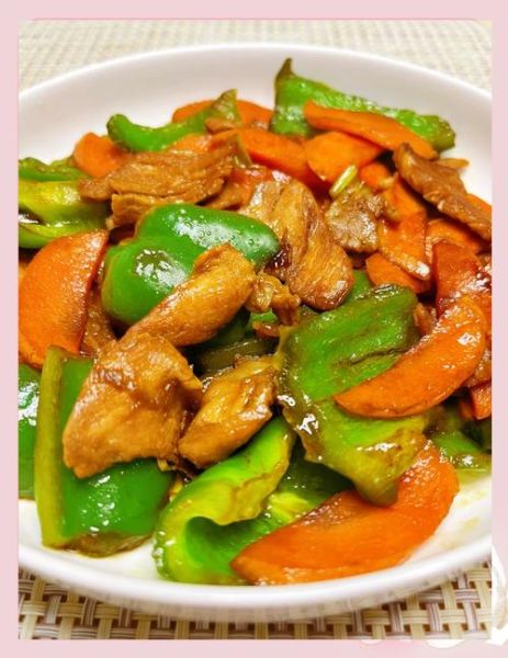 红萝卜炒肉怎么炒才好吃_红萝卜炒肉家常做法-第1张图片-山城妙识
