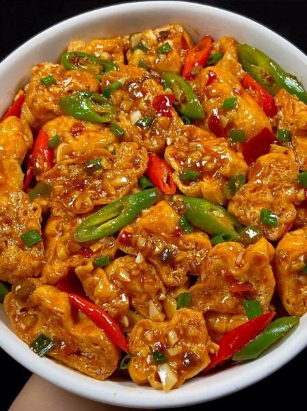 辣椒豆腐怎么做_家常豆腐辣炒技巧-第2张图片-山城妙识