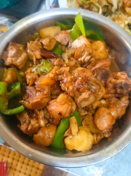 怎样炒辣子鸡_辣子鸡怎么做才香辣入味-第1张图片-山城妙识 怎样炒辣子鸡_辣子鸡怎么做才香辣入味-第1张图片-山城妙识