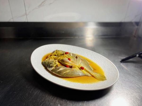 黄鱼清蒸怎么做_清蒸黄鱼要不要去鳞-第2张图片-山城妙识