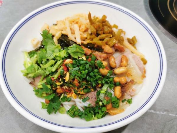 桂林米粉哪家最正宗_桂林特色美食推荐-第2张图片-山城妙识