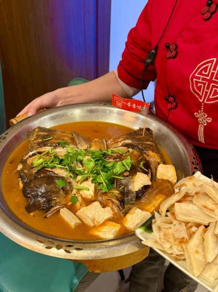 鱼头泡饼哪家最正宗_鱼头泡饼老店推荐-第3张图片-山城妙识