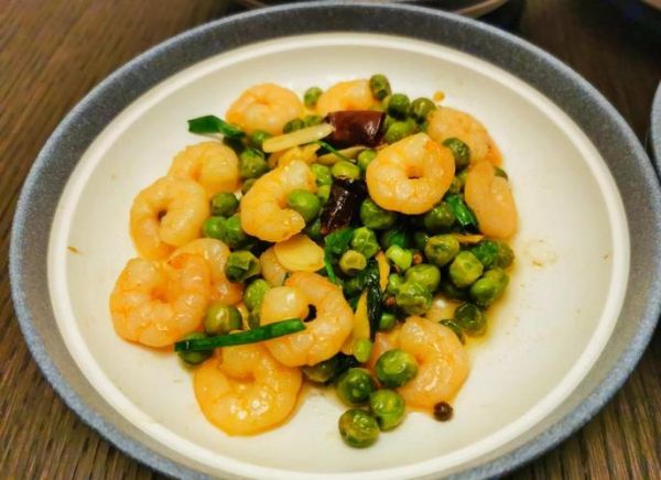青豆鸡蛋炒虾仁怎么做_青豆鸡蛋炒虾仁窍门-第2张图片-山城妙识