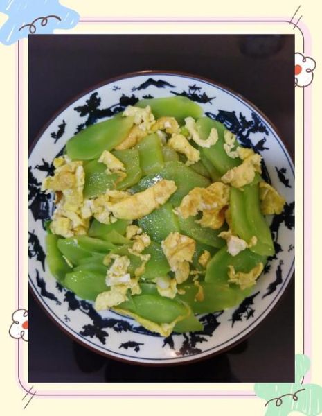 莴苣叶子炒鸡蛋怎么做_莴苣叶子炒鸡蛋好吃吗-第1张图片-山城妙识