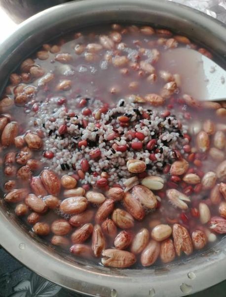 黑米红豆粽子怎么做_黑米红豆粽子热量高吗-第1张图片-山城妙识 黑米红豆粽子怎么做_黑米红豆粽子热量高吗-第1张图片-山城妙识
