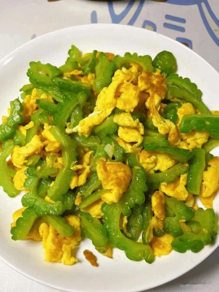 青炒苦瓜怎么炒不苦_青炒苦瓜的家常做法-第2张图片-山城妙识